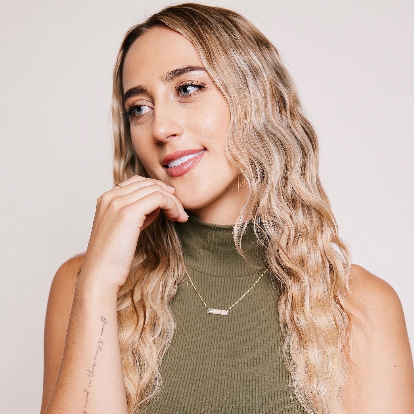 Music Spotlight: Ashley Cooke – Bethany Writes