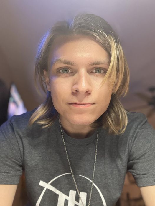 noah-riley-teal-18th-bd – Bethany Writes