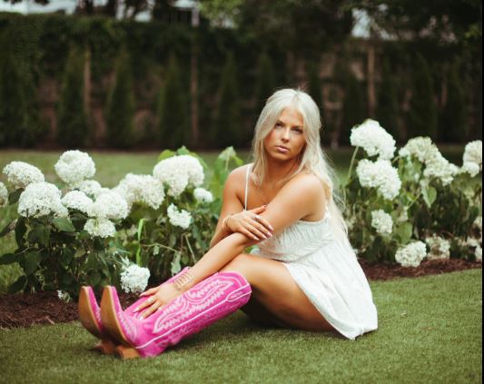 Music Spotlight: Ashley Anne – Bethany Writes