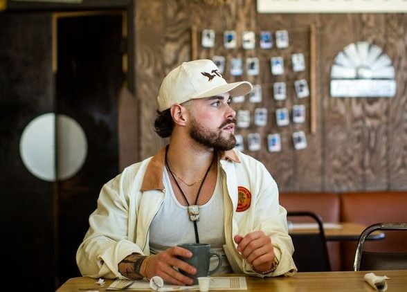 Music Spotlight: Matt Oakley – Bethany Writes