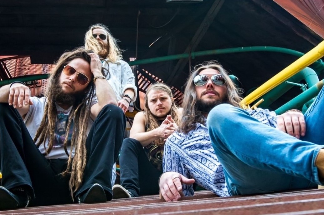 Music Spotlight: Them Dirty Roses – Bethany Writes