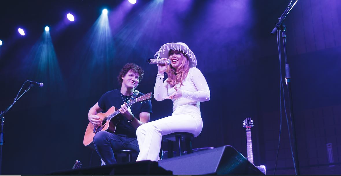 Music Spotlight: Taylor Sanders – Bethany Writes