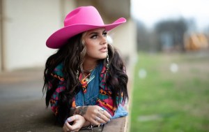 Music Spotlight: Taylor Austin Dye – Bethany Writes