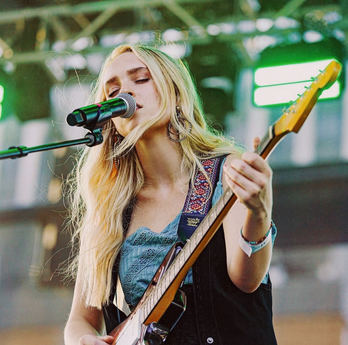 Music Spotlight: Cecilia Castleman – Bethany Writes