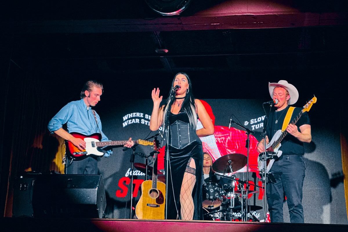 Music Spotlight: Stefanie Joyce – Bethany Writes